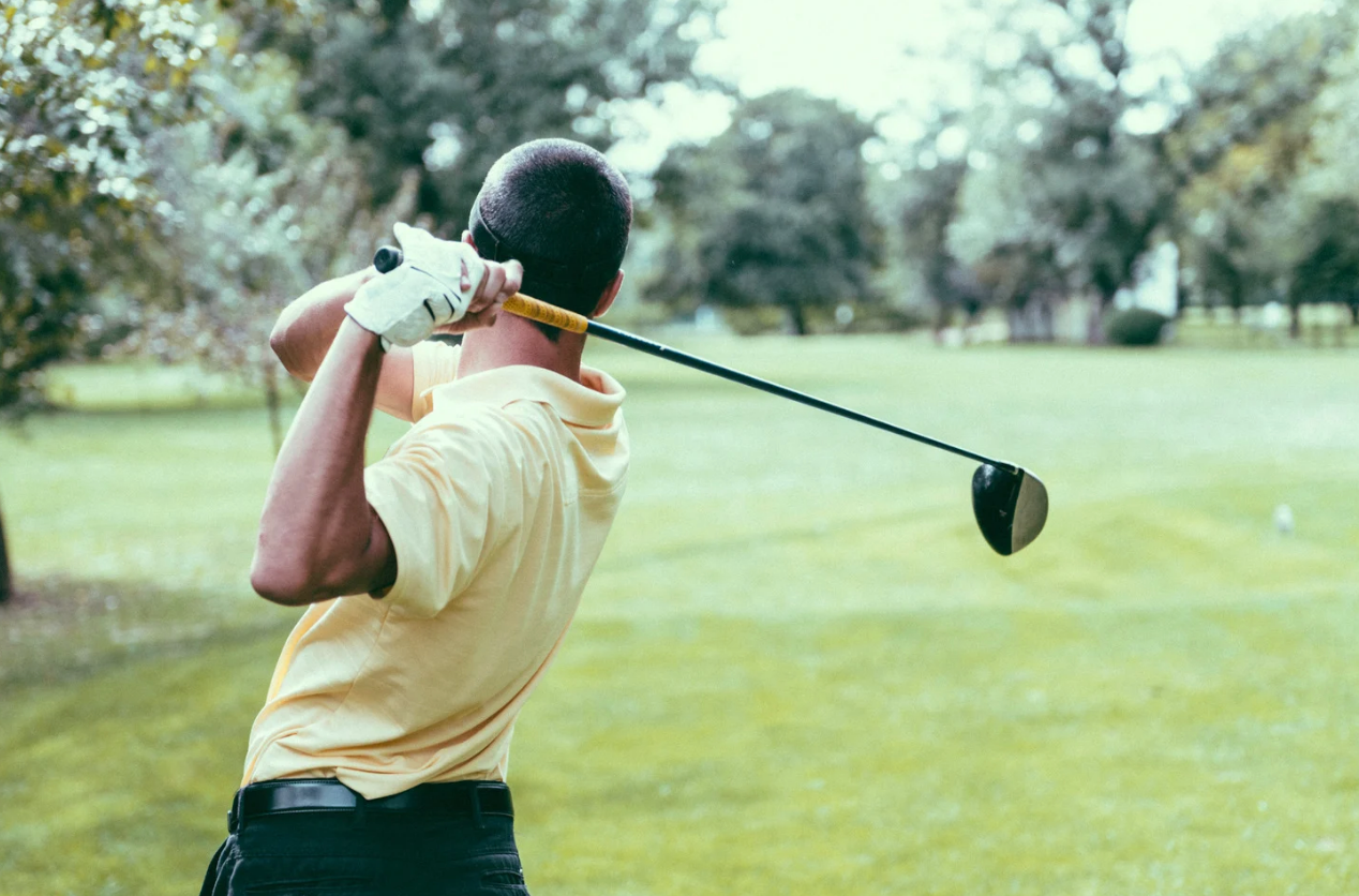 Why the Wrong Grip Size Can Damage Your Swing | Sitename